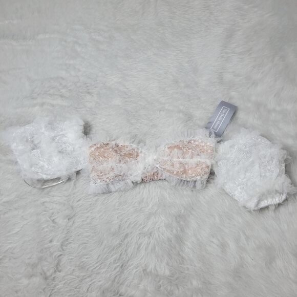 The Dolls House | Tops | The Dolls House White Lace Ruffled Via ...